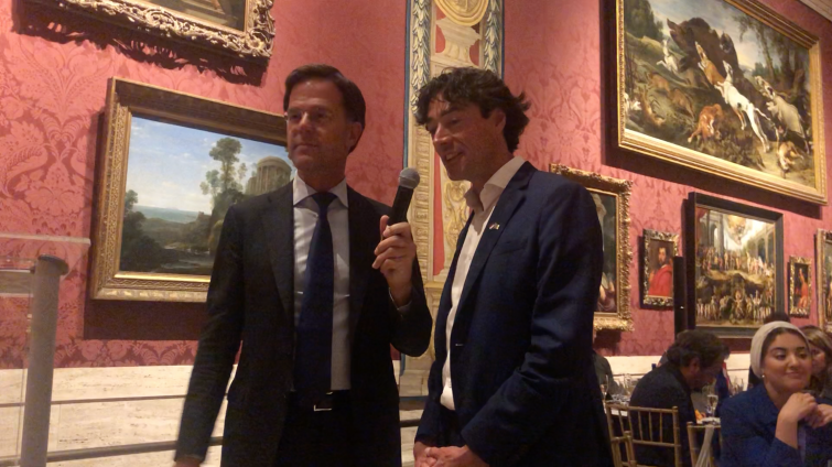 Meester Patrick verovert de wereld met 'mobiele tijdmachine' Spacetime ...